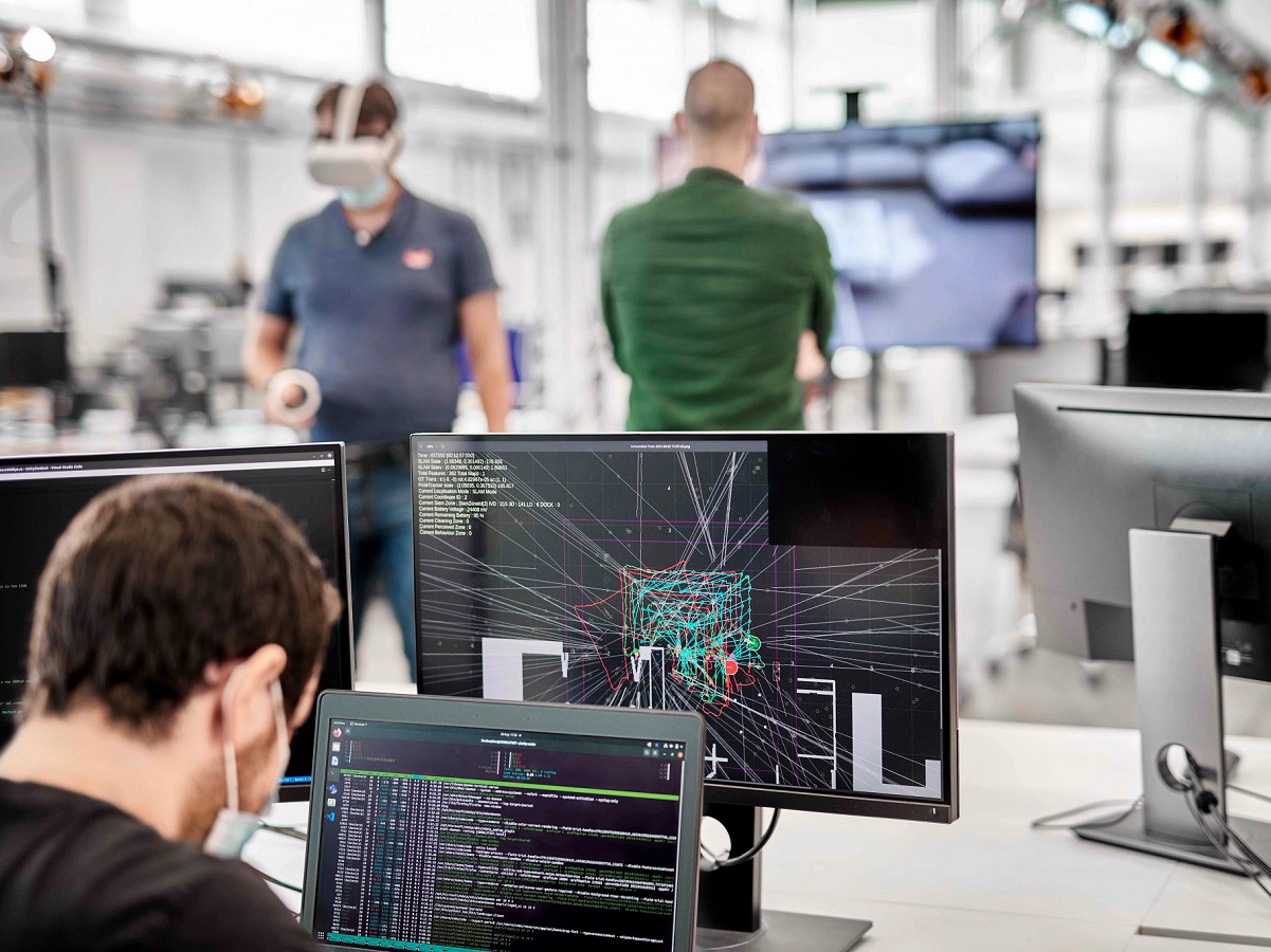 Dyson Demo VR Engineering, Image2 1200x900 - Appliance Retailer